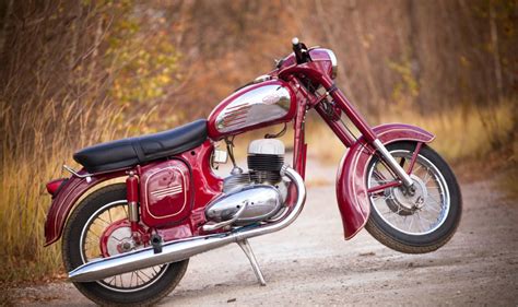 Mahindra Refocuses Two Wheeler Business To Target Premium Niche