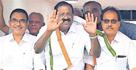 റോഡ് ഷോ നടത്തി ഉണ്ണിത്താൻ Kasaragod Lok Sabha Election Result Rajmohan Unnithan രാജ്മോഹ