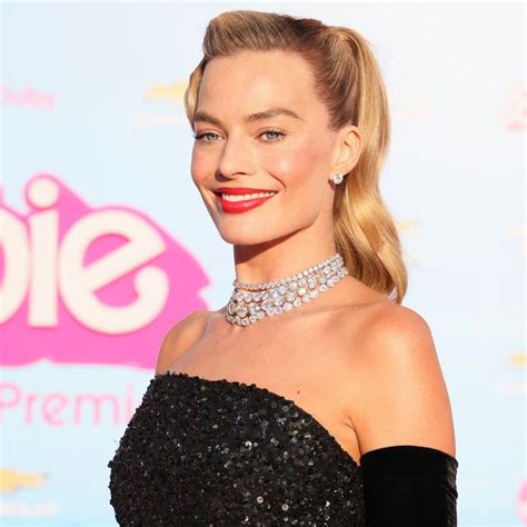 How To Get Margot Robbies Barbie Blonde Hair Color And Hairstyle