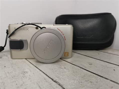 Panasonic Lumix Dmc Lx2 Silver купить в Москве в интернет магазине