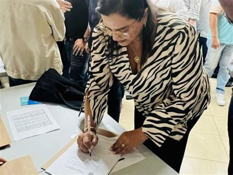 São Sebastião Recebe Novo ônibus Escolar