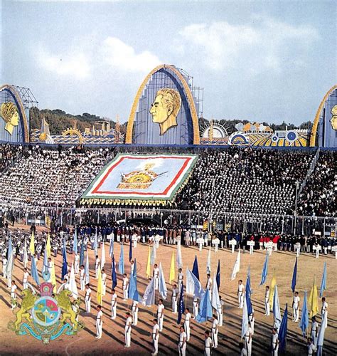 جشن ورزشی در استادیوم امجدیه به مناسبت تولد و تاجگذاری شاهنشاه و ملکه ایران