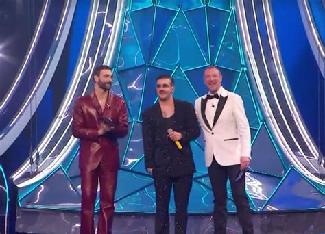 Sanremo 2024 Abito Geolier Prima Serata Del Festival Stilista Look