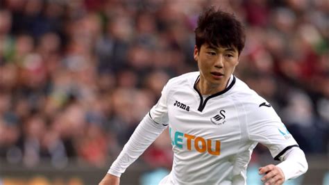 Swansea Midfielder Ki Sung Yueng Happy To Put Contract Talks On