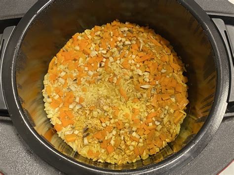 炊飯器ホットクックで簡単！ツナカレーピラフ｜みはらしラボ