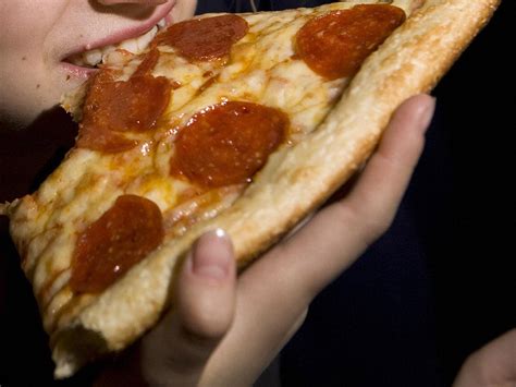 10 Best Life Hacks From Reheating Pizza To Cleaning Keyboards The