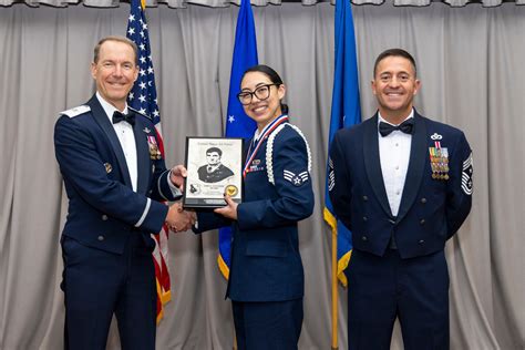 Edwards Airmen Leadership School Prepares Airmen To Assume The Grade