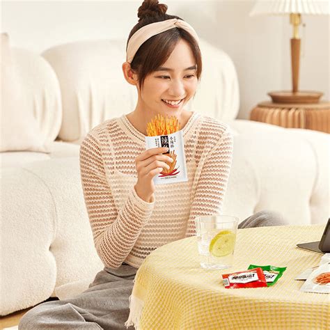 Weilong Latiao Small Spicy Sticks 50g Yumsbox