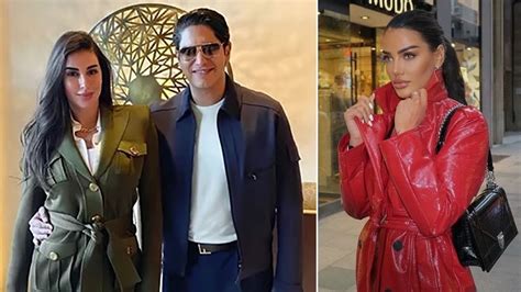 إعلامي لبناني الخيانة سبب طلاق ياسمين صبري من أبو هشيمة Red Leather
