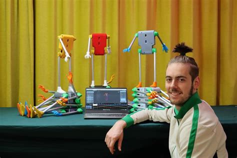 能表演杂技的开源机器人、自制电动3d扫描转盘、透明arduino Uno板｜df创客周刊（第122期） 知乎