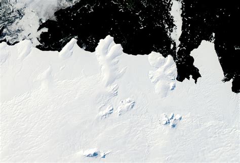 Ciepły ocean i wrażliwe lodowce lodowce szelfowe Anarktyda
