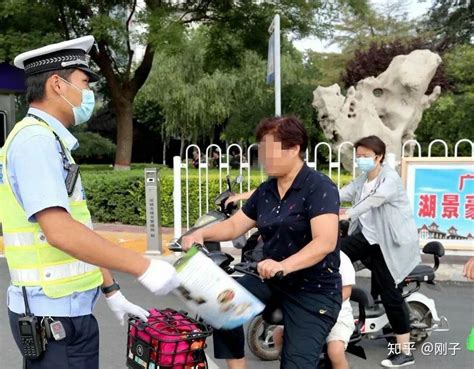盐湖交警开始在这些路口严整行人和非机动车交通违法行为 知乎