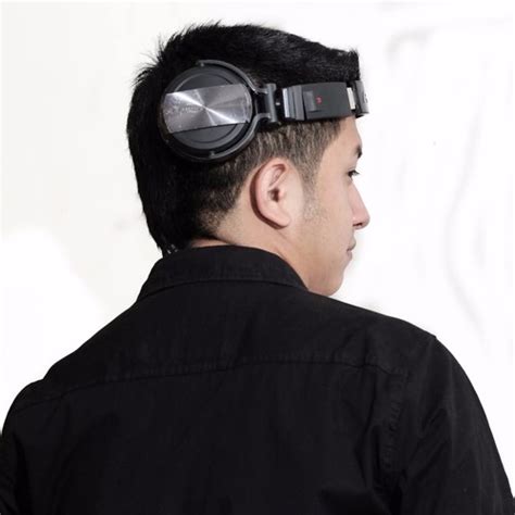 Stream Becky G Ft Bad Bunny Mayores Extended Personal Free By Dj Sebastian Gonzalez Listen