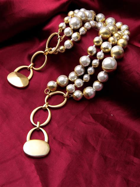 Elegant Glass Pearl Necklace Zallure Enhance Yourself Confidence