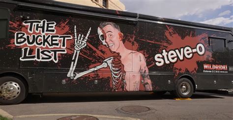 Steve Os Life On The Road Is Fabulous In A Million Tour Bus Autoevolution