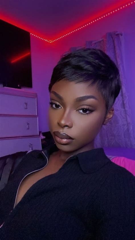 Pixie Cut Short Hair Syles Short Hair Cuts Dewy Makeup Look