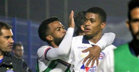 Sob forte chuva e emoção Bahia bate Azuriz nos pênaltis e se classifica às oitavas da Copa do