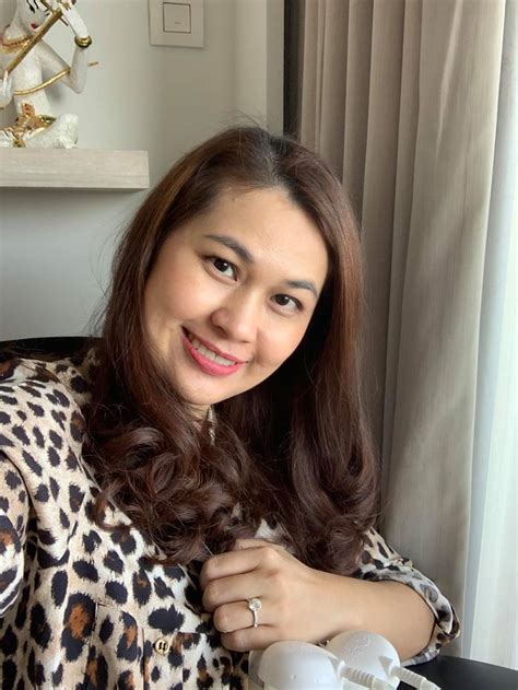 ย้อนโพสต์ จูน เพ็ญชุลี เมีย หนุ่ม กะลา พ้อเศร้าบอบช้ำมาก ลั่นเสียเวลา