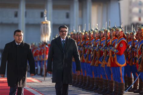 Бүгд Найрамдах Бангладеш Улсын Элчин сайд Итгэмжлэх жуух бичгээ өргөн барив