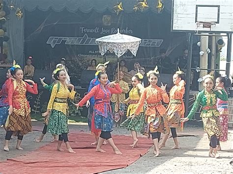 Smpn 1 Cimanggung Gelar Wisuda Polisi Minta Sekolah Bersinergi Sumedang Ekspres