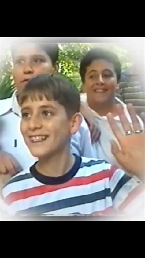 Dariush Eghbali Fan ‎از شقایق‌های خون‌آلود کردستان بگو داریوش و ستار هنگام تمرین بر روی