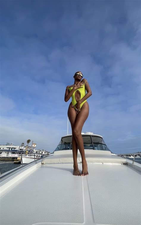 Pin By Crackcancer On Black Women In 2024 Ebony Beauty Black Women