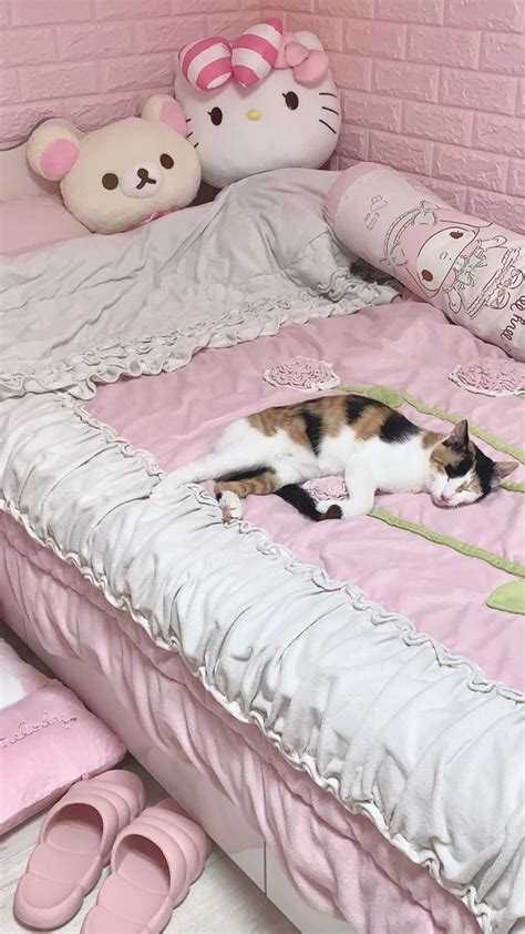 Pin De ૮꒰ ˕ ྀི꒱ა En 🍓cuteness Cosas De Dormitorio Decoración De
