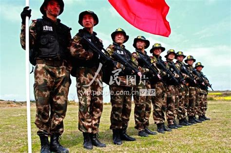 浙江台州武警围绕强警目标掀起军事训练热潮 人民图片网