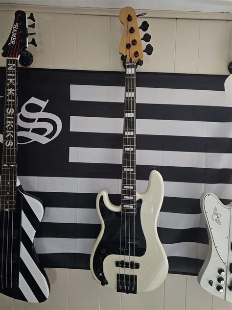 Fender Left Handed Basses