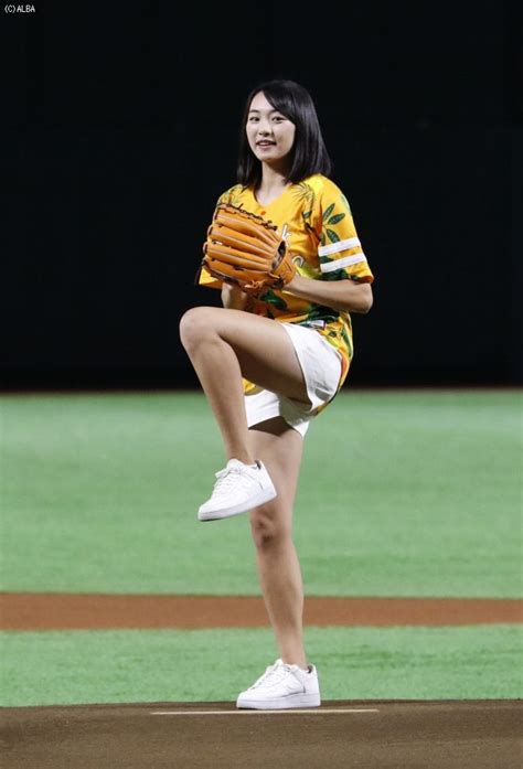 ボード「女子ゴルフ」のピン