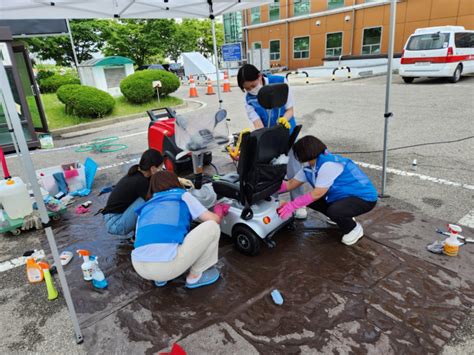 전동휠체어 세척 속에 웃음꽃 핀 인천적십자병원 뒷마당 네이버 블로그