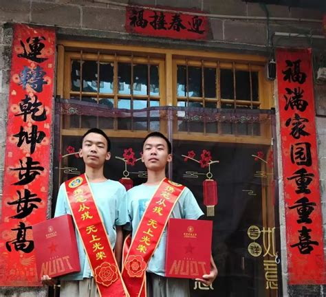 双胞胎兄弟考上国防科技大学