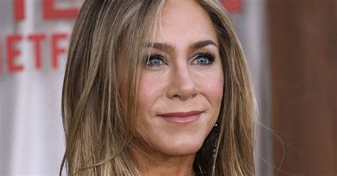 ‘2번 이혼 제니퍼 애니스톤 50대에도…“사랑 찾을 것”