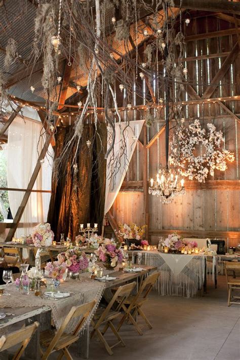 Lq Designs 10 Barn Wedding Decor Ideas