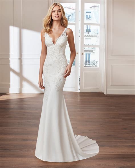 Luna Novias Valkir J Del Olmo Bridal Gallery