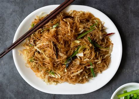 Stir Fried Vermicelli Noodles 素炒粉丝 Vegan