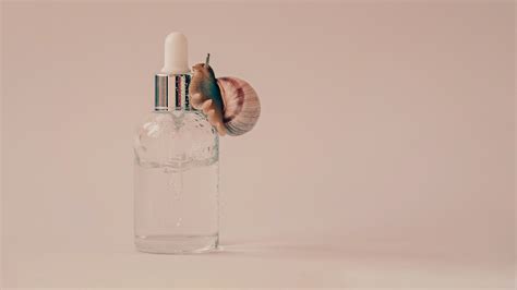 What Is Slugging Simplifying Skincare
