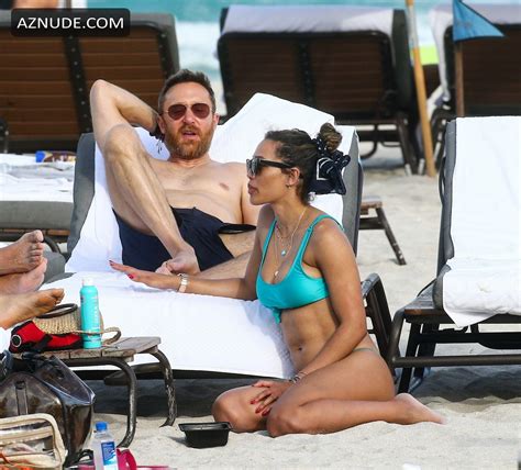 Jessica Ledon And Ariadna Gutierrez Have A Pda Filled Beach Day With