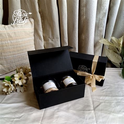 Dates T Box Premium Plain Dates Or Luxury Filled Dates