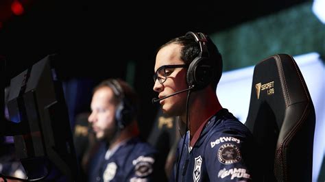 CS GO AVANGAR e Astralis estão na final do StarLadder Berlin Major