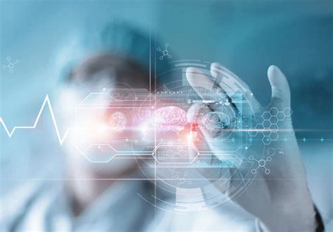 Comparing Open And Closed Source Llms For Radiology Error Detection