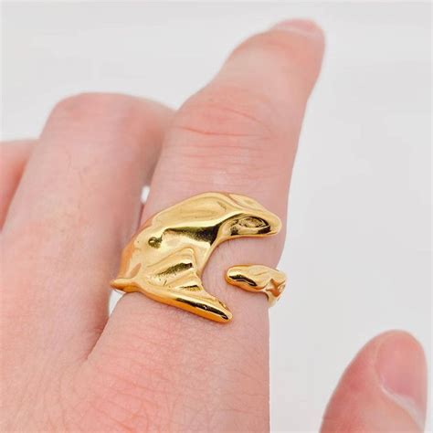 Mio Queena Irregular Texture Design 18k Gold Plated