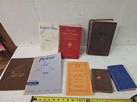Assorted Books Isabell Auction