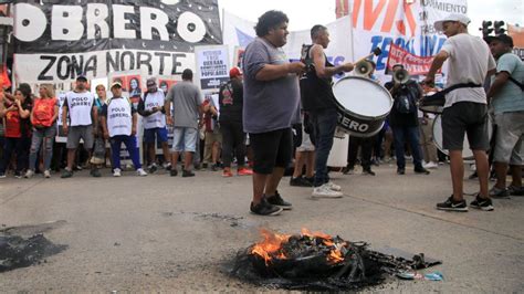 500 Protestas En Todo El País Los Piqueteros Y La Izquierda Desafían