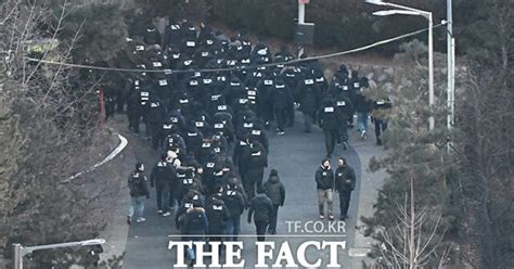 속보 공수처 검사들 관저 내부 진입영장 집행 조율 중