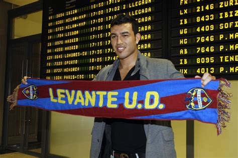 Presentación De Gustavo Daniel Cabral Como Nuevo Jugador Del Levante Levante Ud Web Oficial