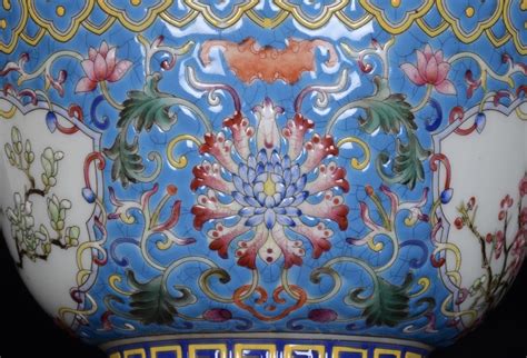 Nw08594 中国磁器 人間国宝 陶芸 磁器『清康熙琺瑯彩開窓花鳥紋磁器碗』施釉陶 古代工芸品 陶芸 精美彫 置物 收藏品 日本代购买对网