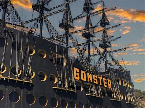 Gonster Sunset Boat Trip Dinner Cruise With Drinks Beer And Wine