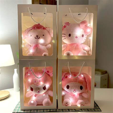 모리앤 정품 체리블라썸 중형인형메시지쇼핑백 산리오 마이멜로디 쿠로미 폼폼푸린 키티조명증정 에이블리