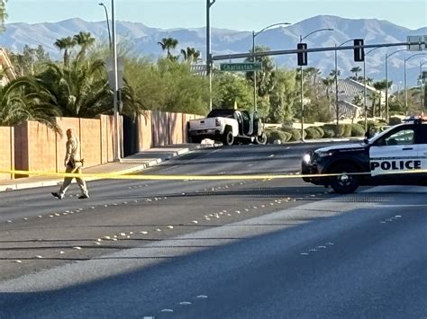 2 Killed In Crash At Charleston Hollywood Las Vegas Police Looking